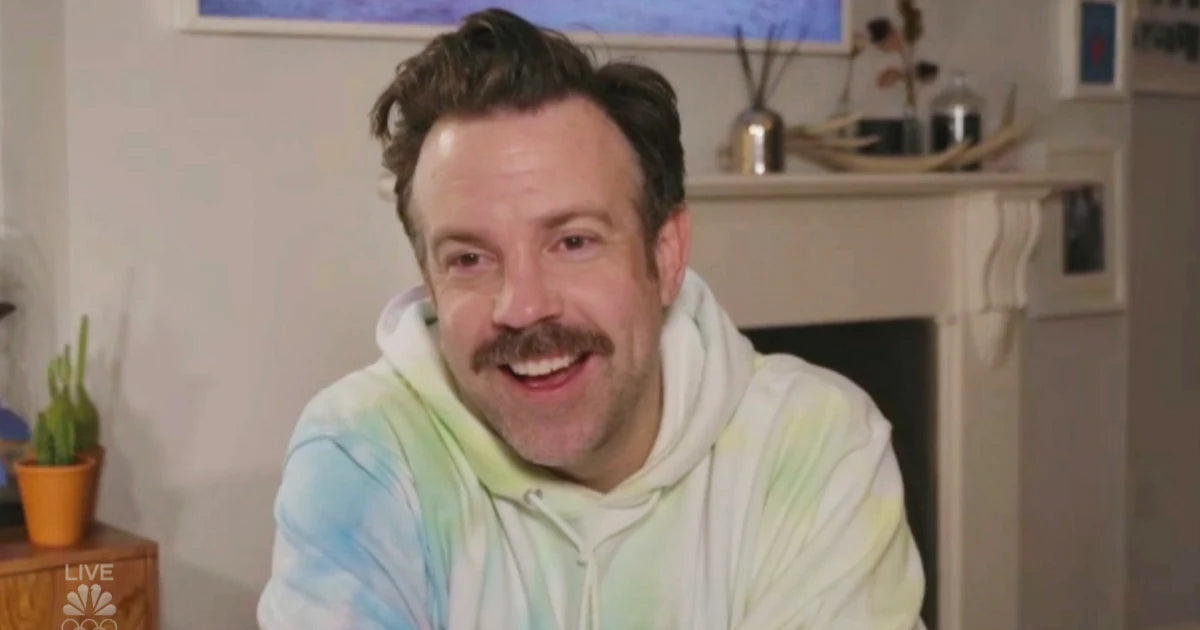 Jason Sudeikis won both the award and the internet at the Golden Globe ...