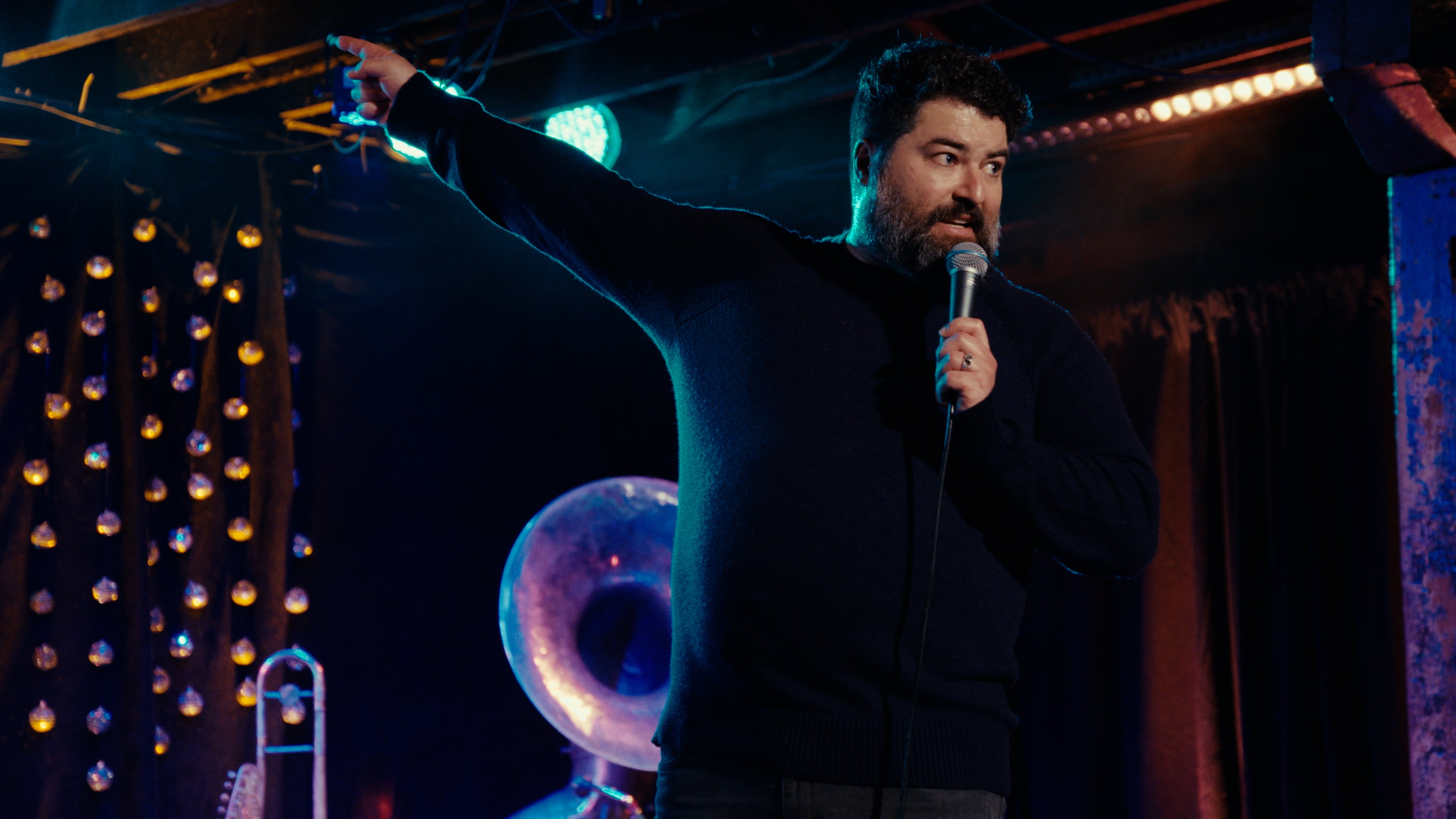 Sean Patton is “Number One” in his Stand-Up Special – 800 Pound Gorilla