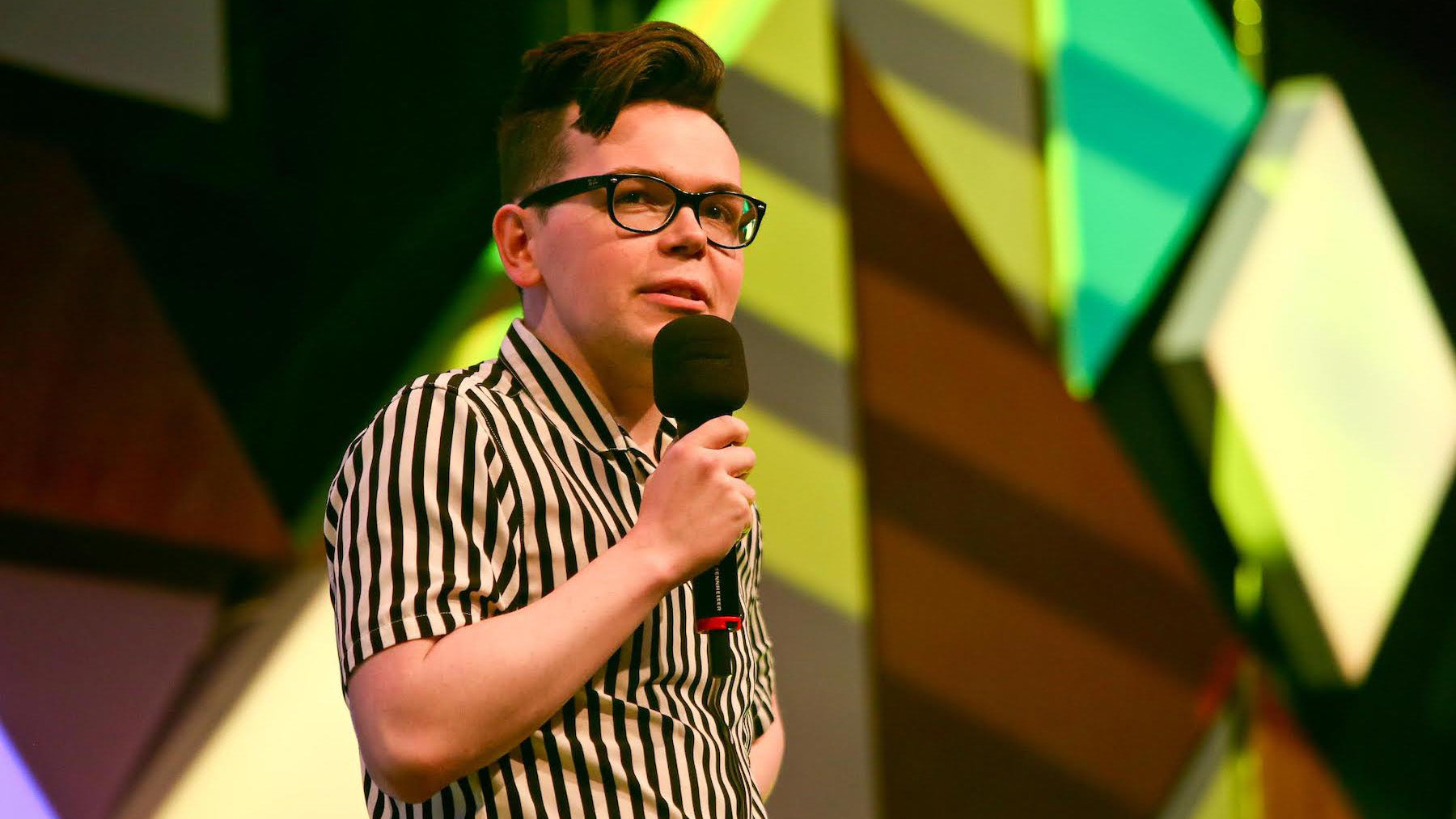 Christopher Macarthur-Boyd's Eccentric New Comedy Special ‘Oh No’ – 800 ...