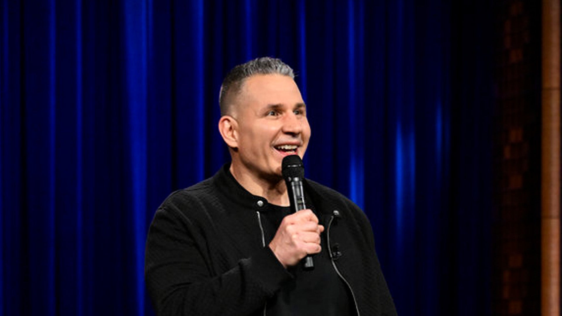 Mike Vecchione To Release First User Generated Comedy Special – 800 ...