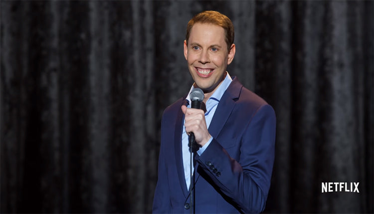 This week on TV: Ryan Hamilton shows his "Smiley Face" – 800 Pound Gorilla