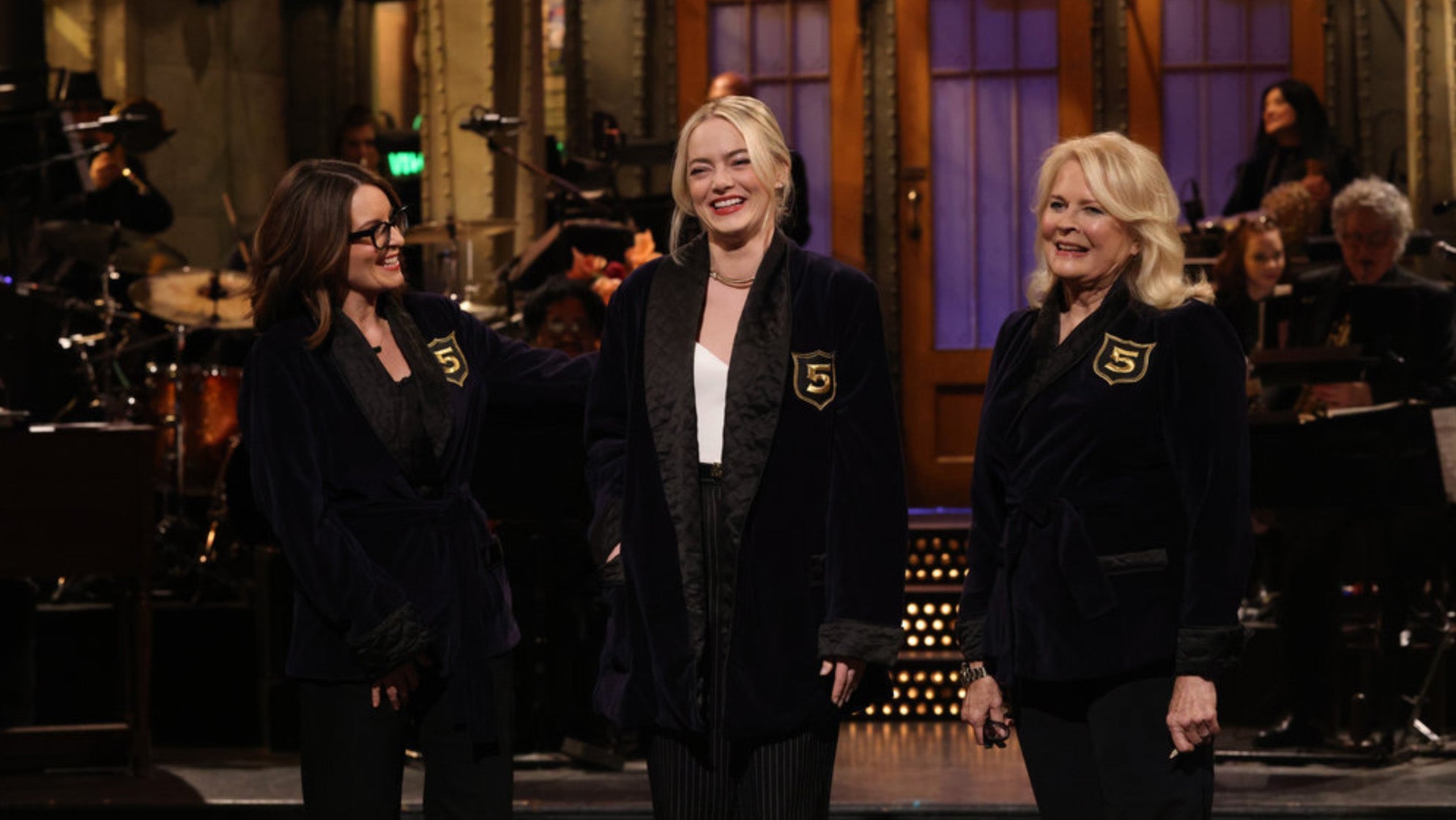 Tina Fey & Candice Bergen Induct Emma Stone To SNL's Five-Timers Club ...